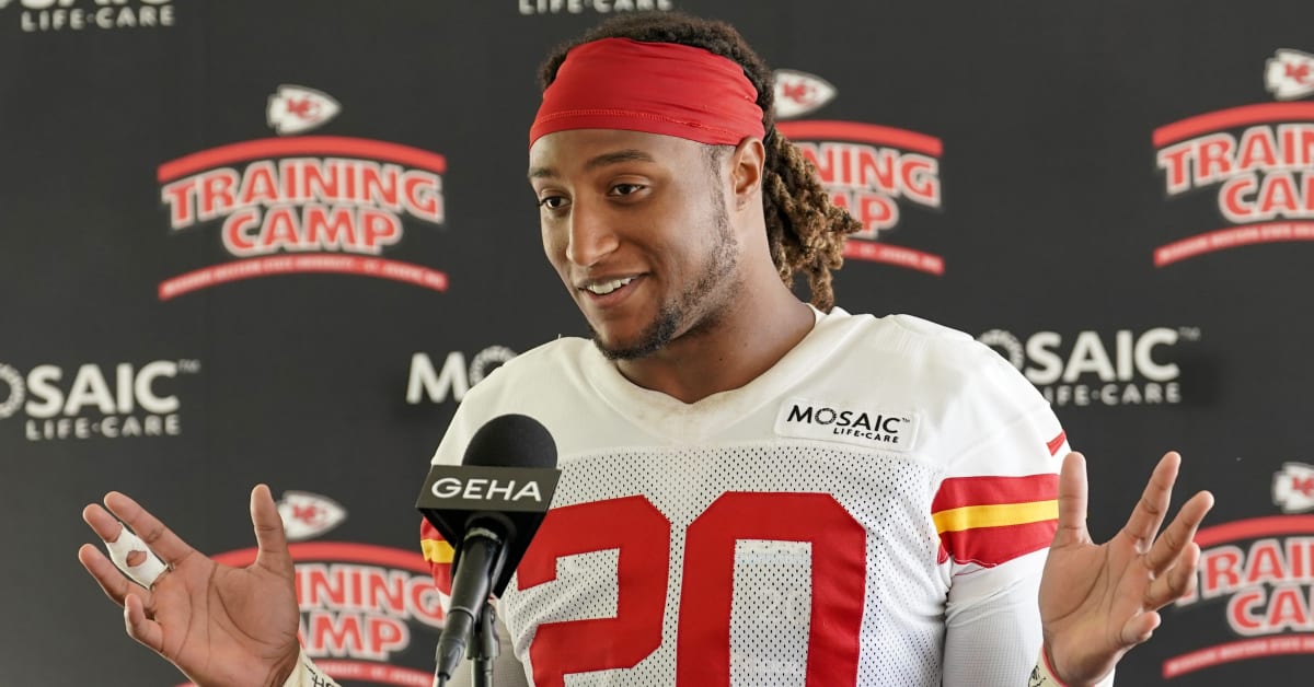 Chiefs DB Justin Reid Nails 65-Yard Field Goal - Sports Illustrated