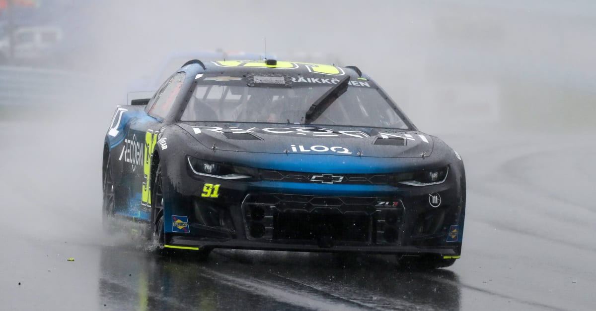 Kimi Raikkonen, Former F1 Champ, Wrecks Out of NASCAR Cup Series Debut ...