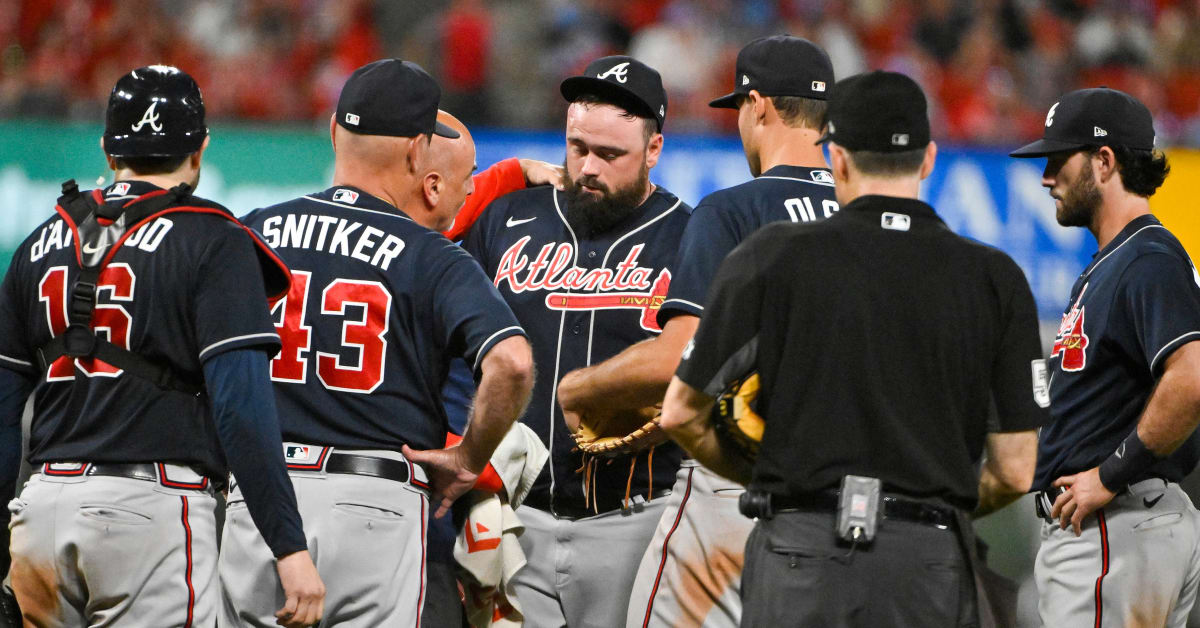 Braves RP Jackson Stephens Hit in Head by Line Drive, Taken to Hospital ...