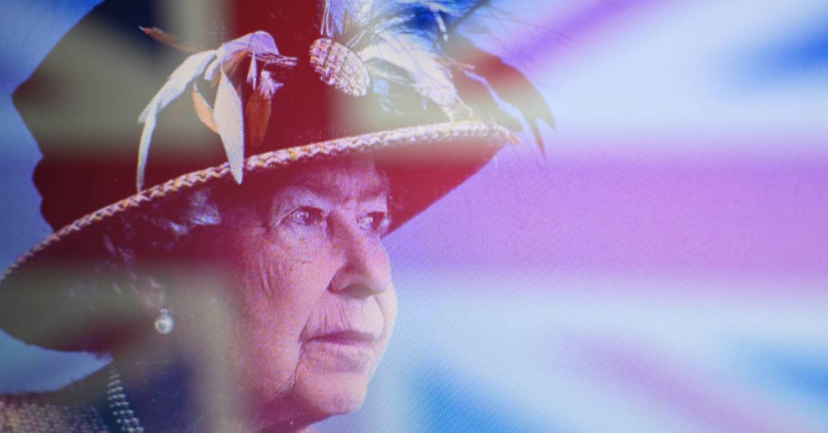 F1 Drivers, Teams Honor ‘Groundbreaking’ Queen Elizabeth II - Sports ...