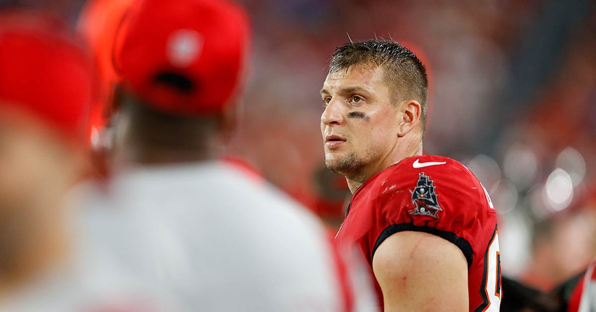 Buccaneers Don’t Expect Rob Gronkowski to Return to NFL, per Report ...