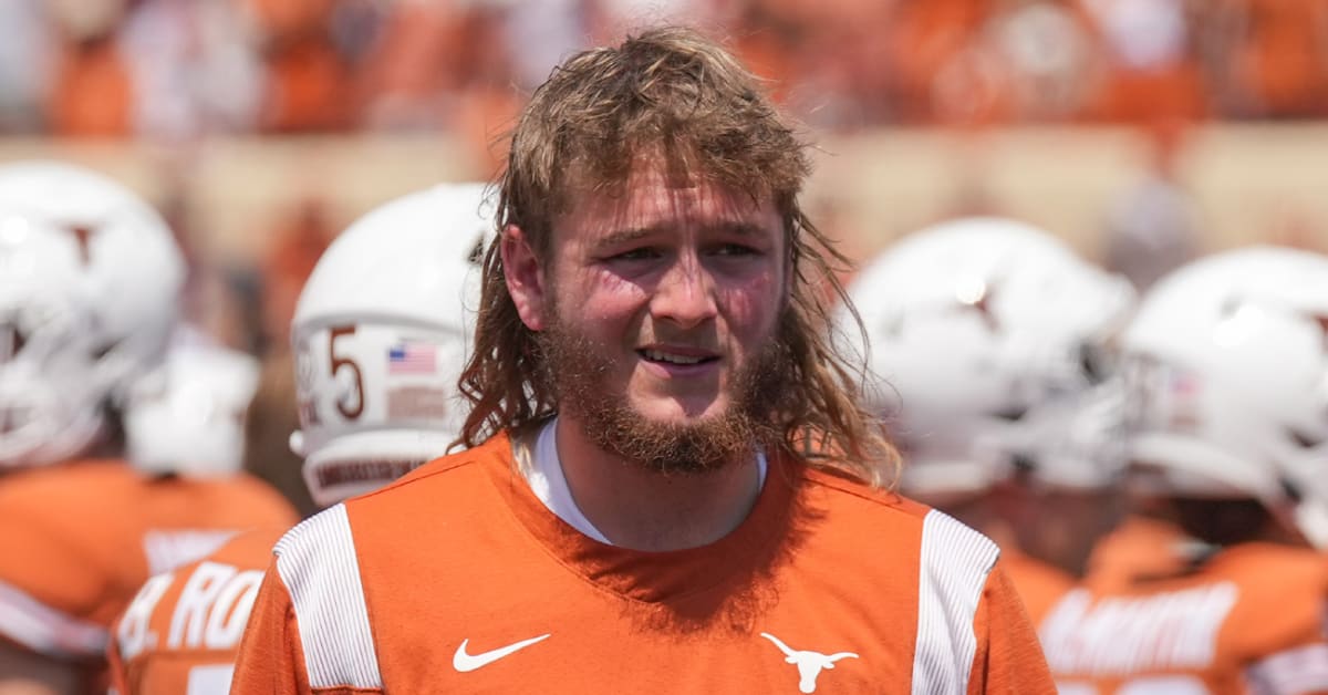 Texas QB Quinn Ewers Likely Out 4-6 Weeks With Shoulder Sprain, per Report - Sports Illustrated
