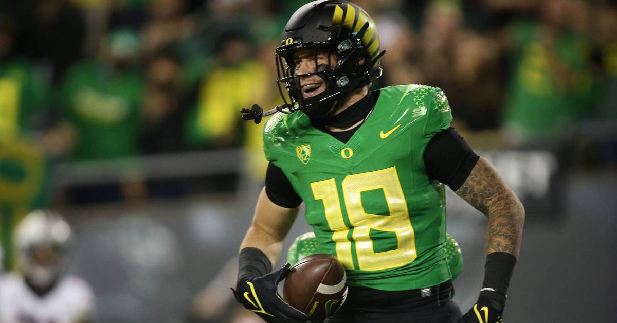 Spencer Webb: BYU Pays Tribute to Oregon Tight End Who Died in July ...