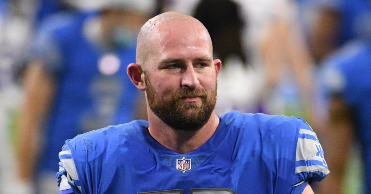 Lions Celebrate Career Backup Dan Skipper in Locker Room After First ...