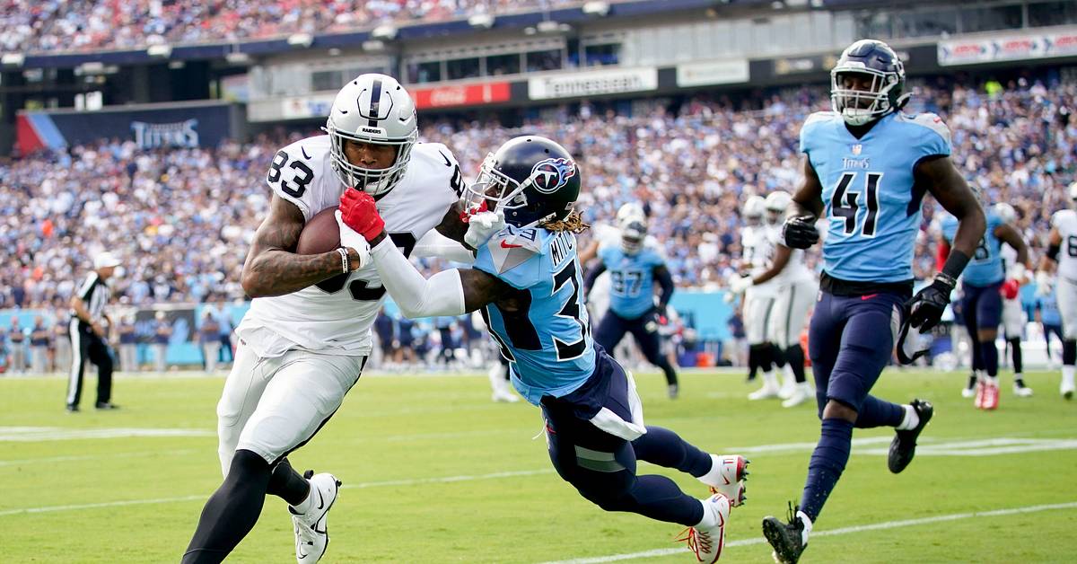 Former Georgia Tech Tight End Darren Waller Traded To New York Giants ...