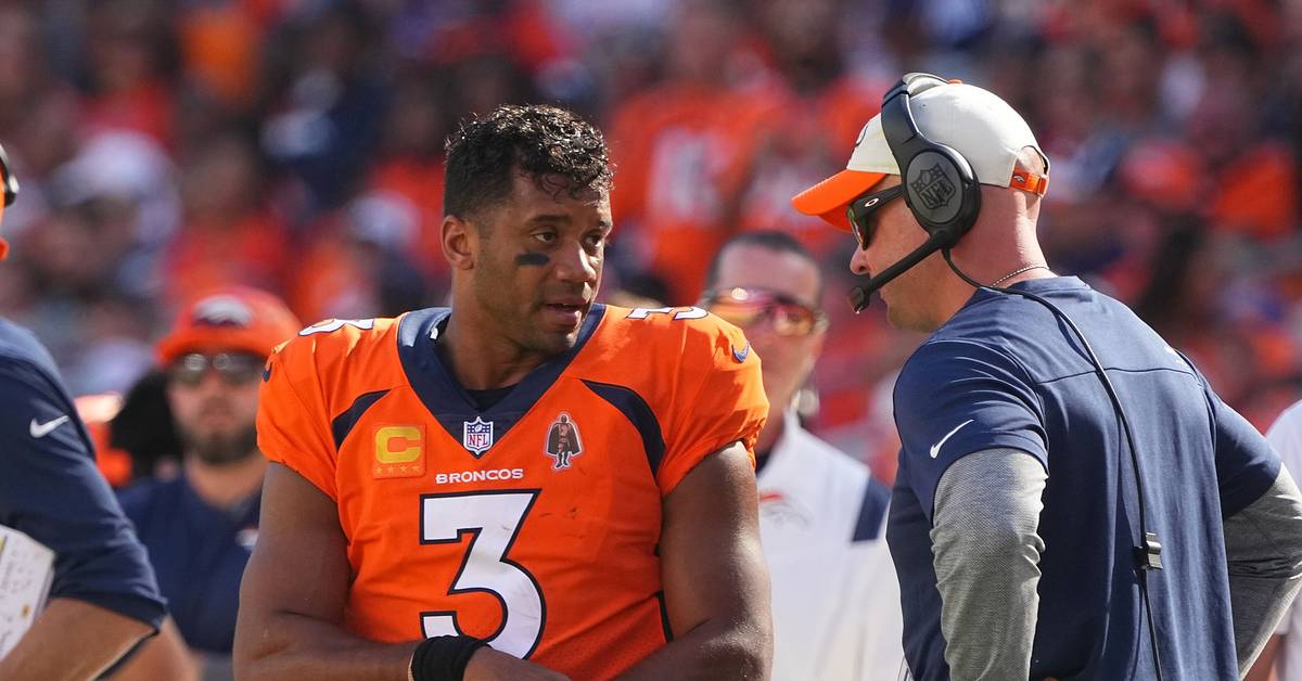 Wilson Has Injury Similar to What Sidelined Prescott in 2021, per ...