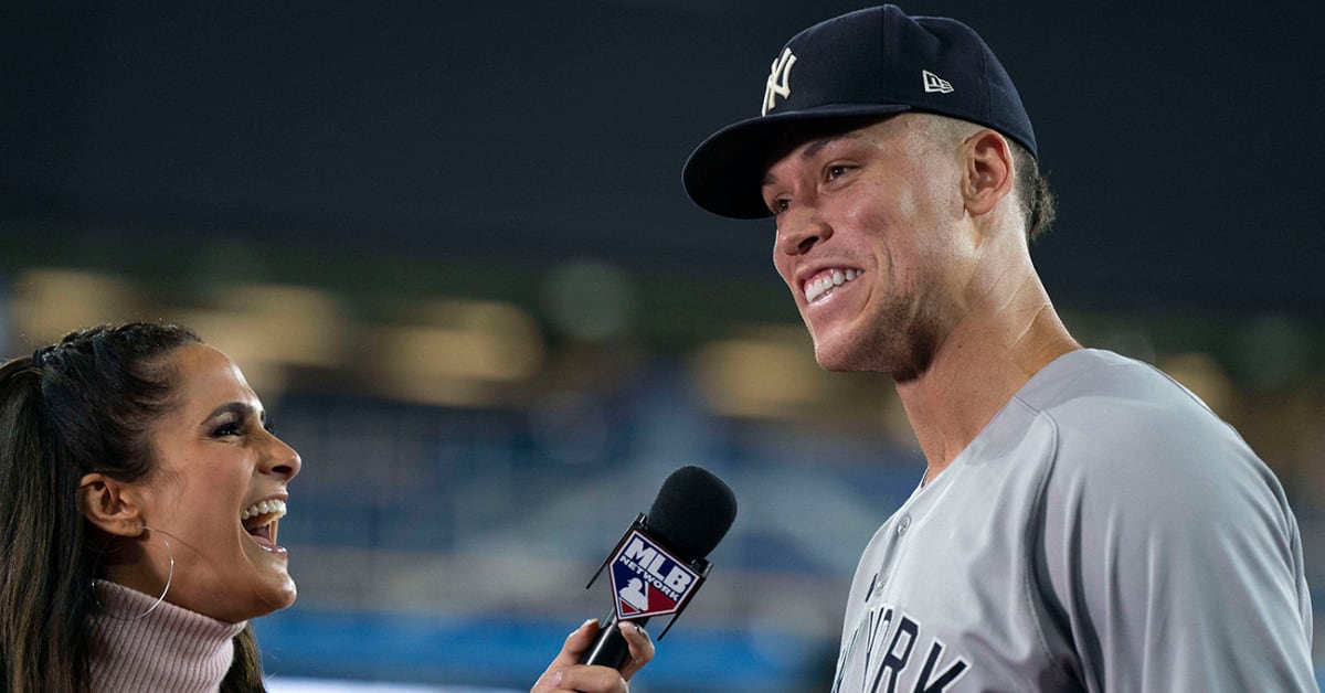 Blue Jays Fan Upset After Aaron Judge’s 61st HR Ball Hits Glove ...