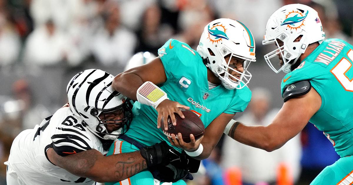 Ravens’ Harbaugh ‘Couldn’t Believe’ Tagovailoa’s Injury Situation ...