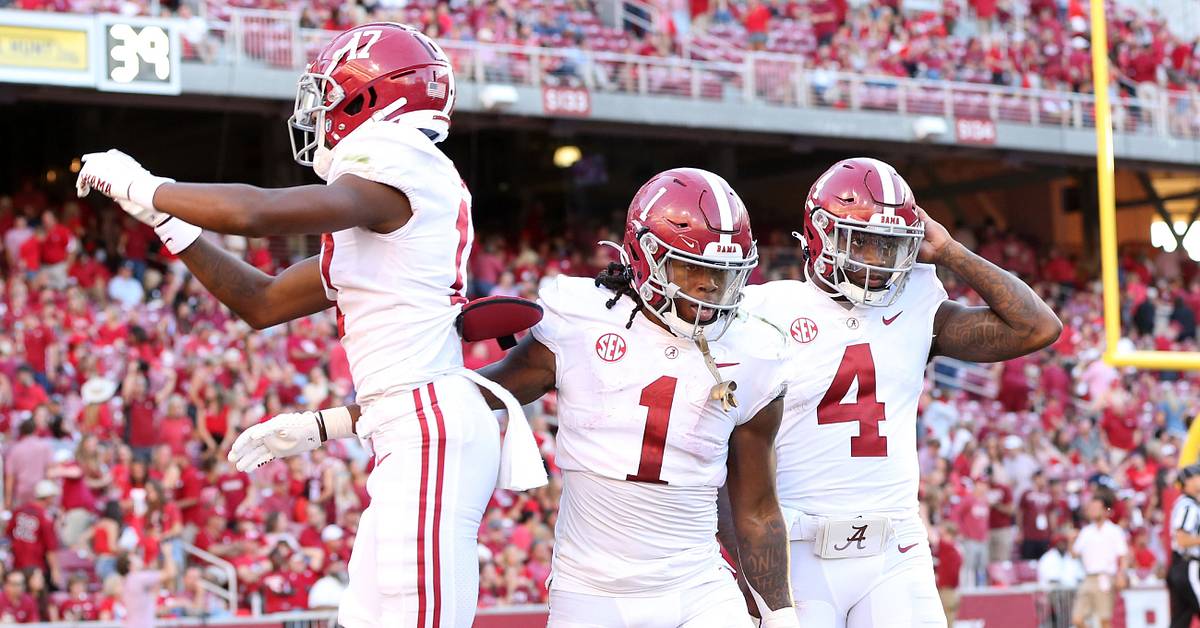 Alabama, Georgia Swap Places Atop College Football Coaches Poll ...