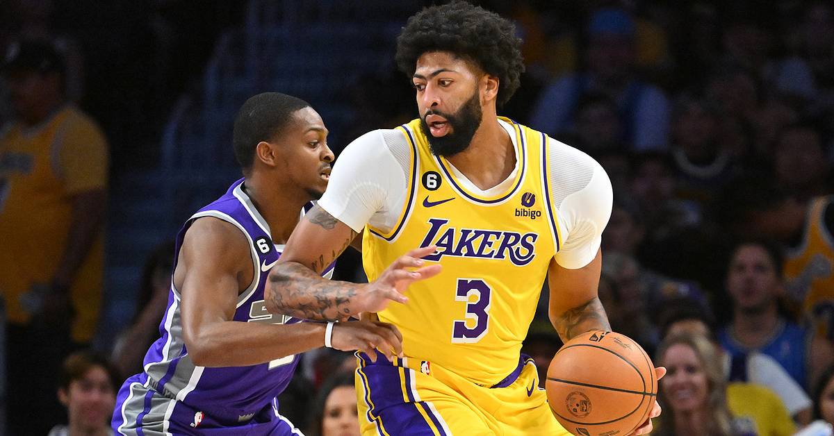 Anthony Davis is ready to lift the Lakers again - Sports Illustrated