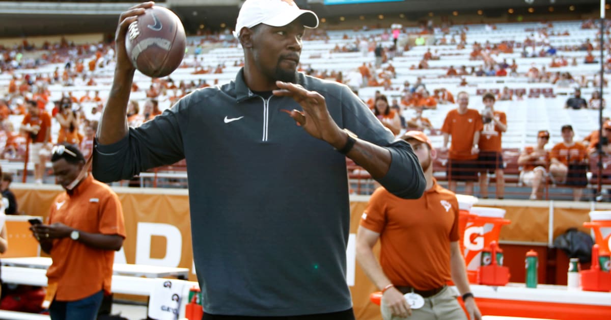 Texas Great Kevin Durant Has a Harsh Message for Brent Venables ...