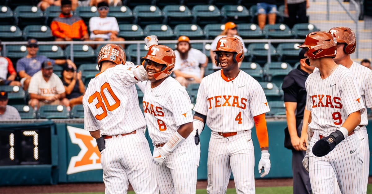Texas Longhorns Impress With 18-5 Win Over Houston Cougars in Fall Ball ...
