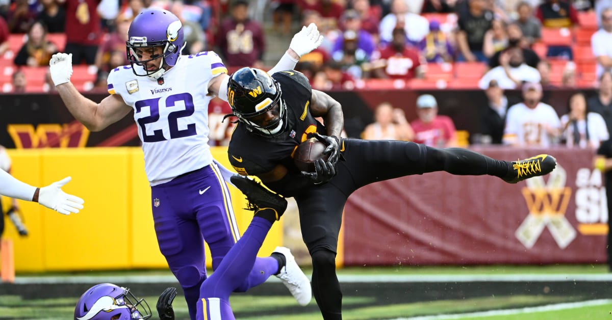 Watch: Ref runs into Vikings' Cam Bynum on Curtis Samuel's long TD ...