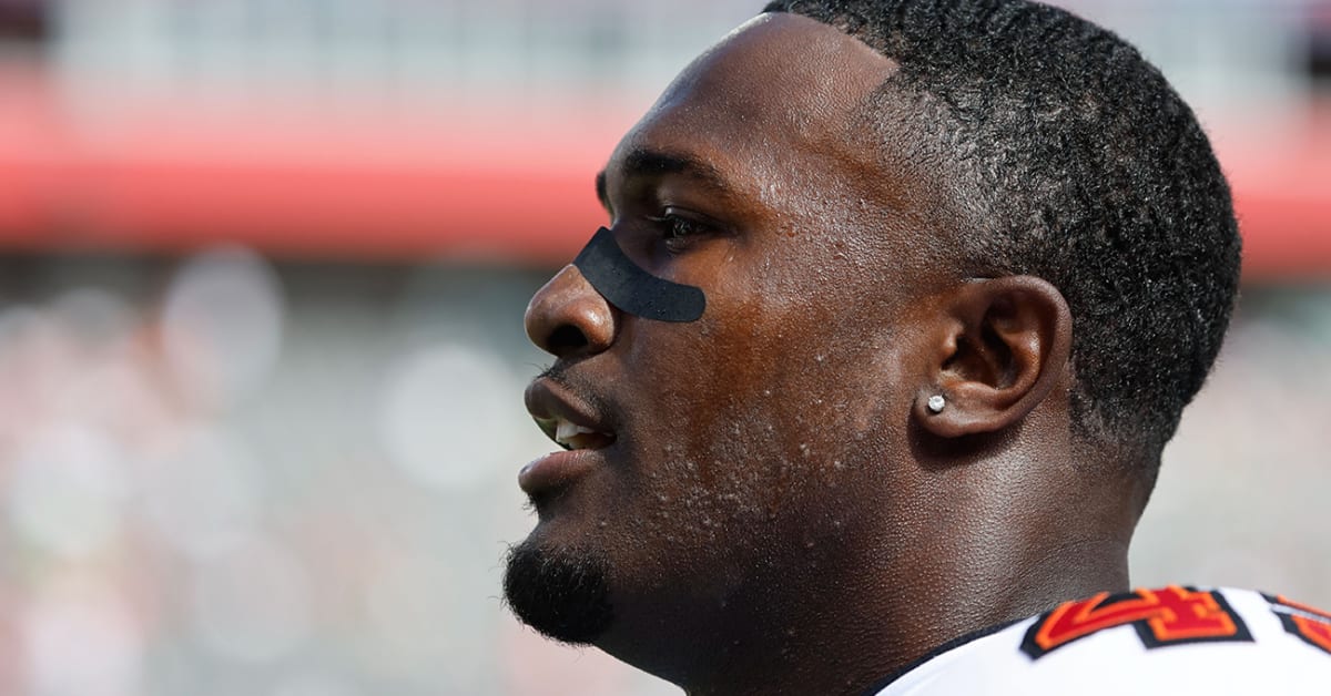 Bucs’ Devin White Shares Emotions of Playing After Father’s Death ...