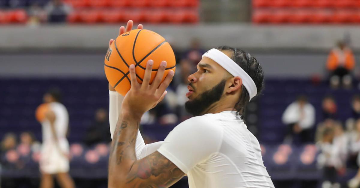 Johni Broome scores his 1,000th point - Sports Illustrated Auburn ...