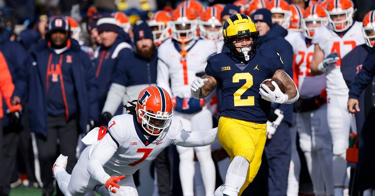 Michigan RB Blake Corum Provides Update on Knee Injury - Sports Illustrated