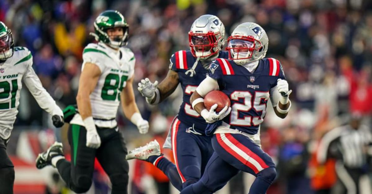 New England Patriots Rookie Marcus Jones Wins AFC Special Teams Award - Sports Illustrated New ...