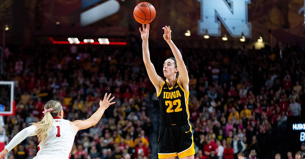 Kelsey Plum Walks Back Premature Congratulations to Caitlin Clark for ...