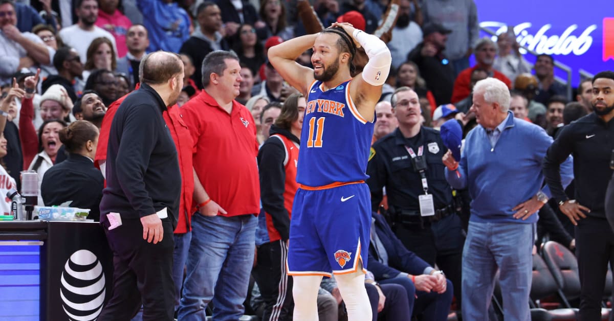 Jalen Brunson Addresses Call That Referee Admits Was Wrong Late in Loss to Rockets - Sports ...