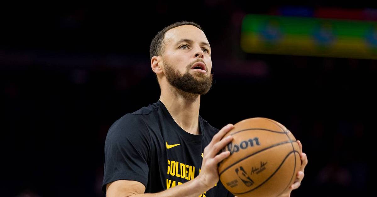 Stephen Curry: Warriors Star Makes NBA History With Three-Point Flurry ...