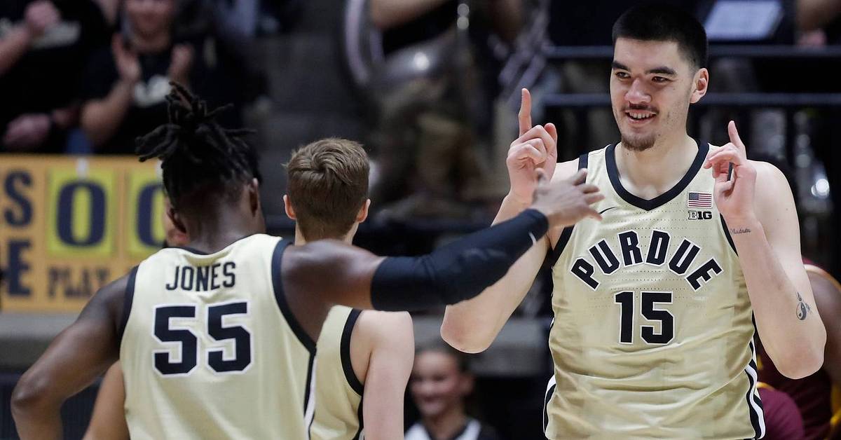 Purdue, UConn Lead Way in NCAA’s Top 16 Bracket Reveal - Sports Illustrated