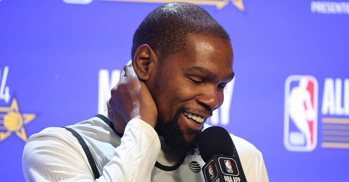 Kevin Durant Perfectly Handled Being Asked for Go-To Line When Sliding ...
