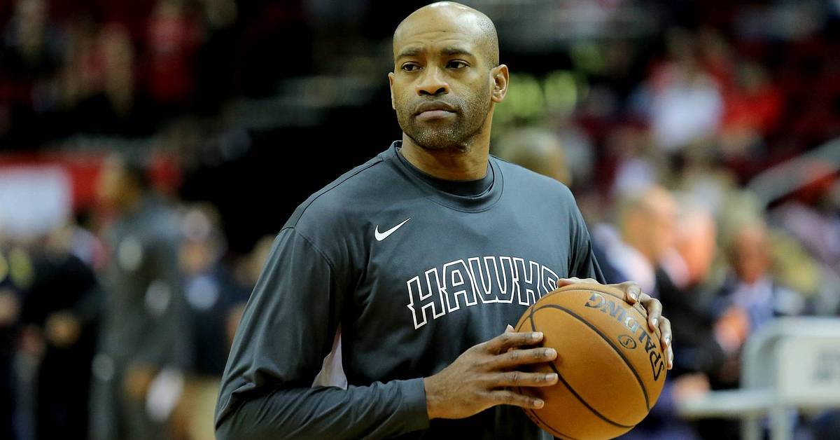 Vince Carter Headlines Group of Finalists for Basketball Hall of Fame ...