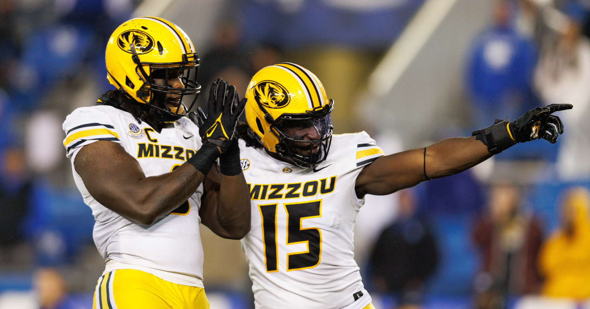 Johnny Walker, Joe Moore Emerging as Leaders on Mizzou's Defense at ...