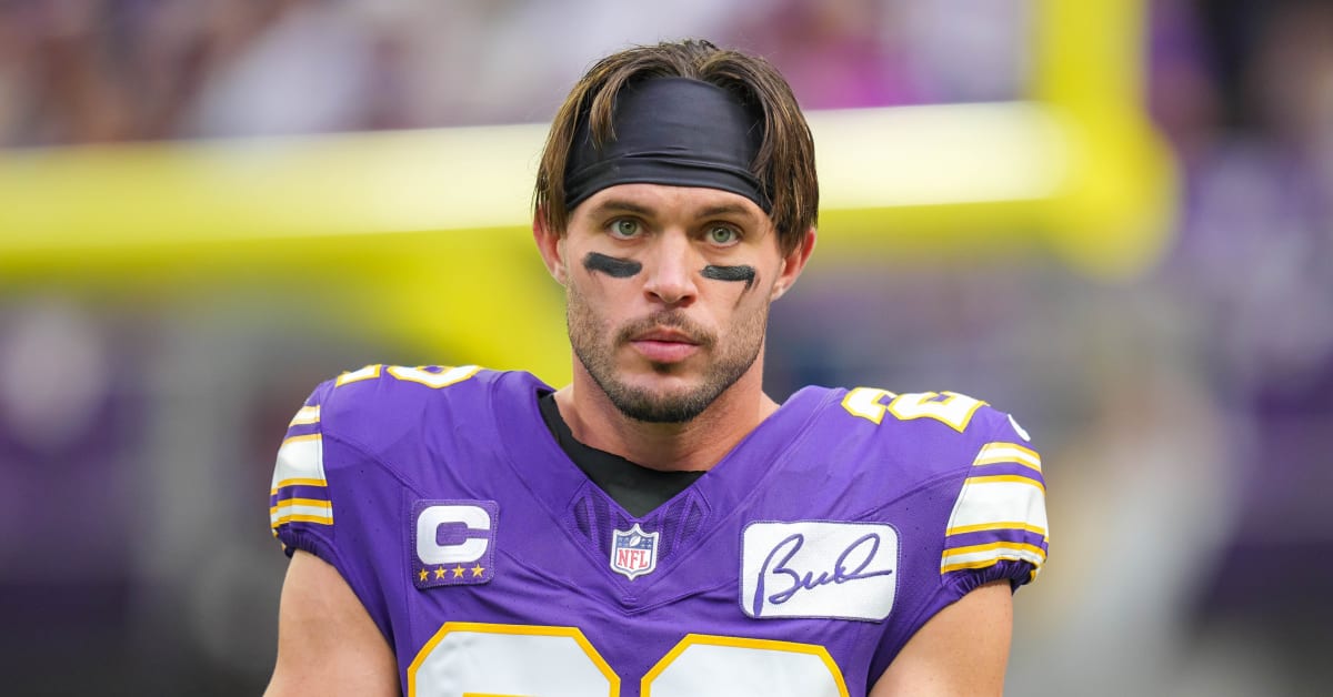 Harrison Smith agrees to pay cut to remain in Minnesota in 2024 ...