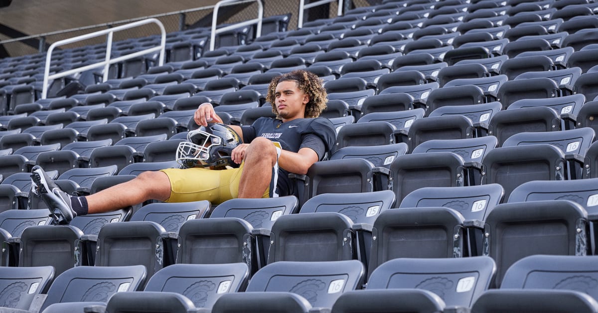 Top QB recruit Julian Lewis chooses USC - Sports Illustrated