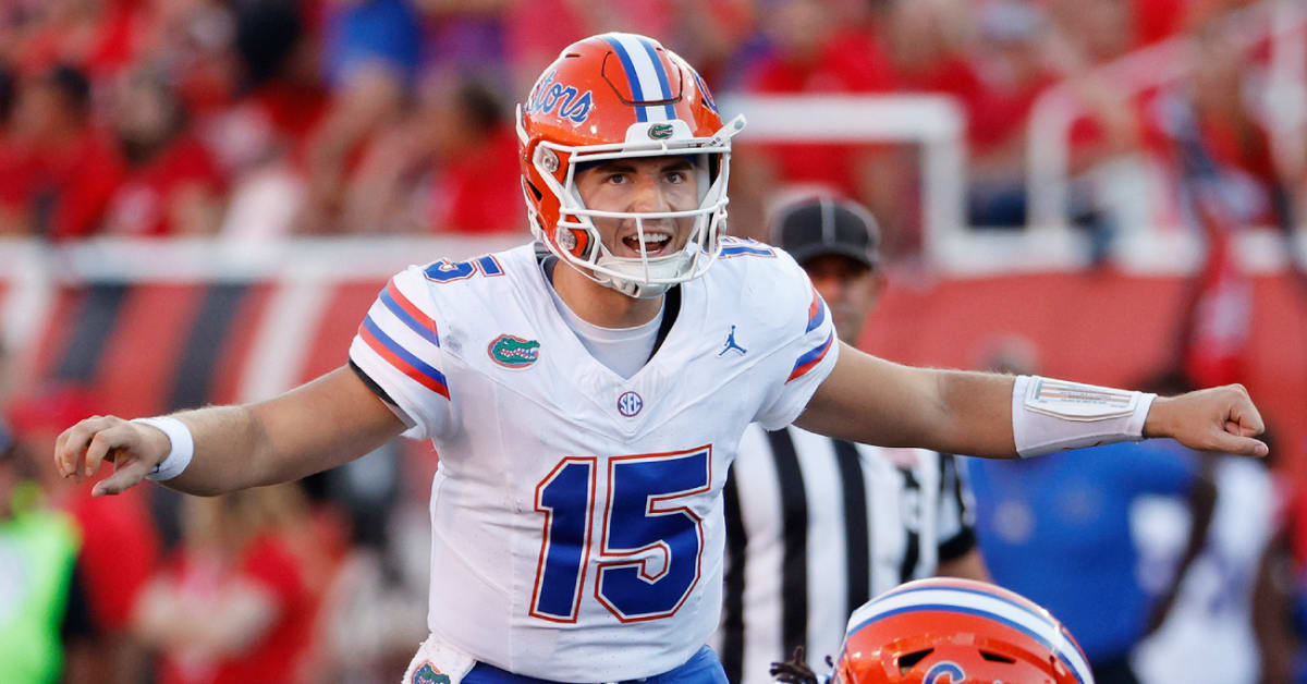 Fans React to Graham Mertz Wearing No. 15, But Forget About Anthony ...