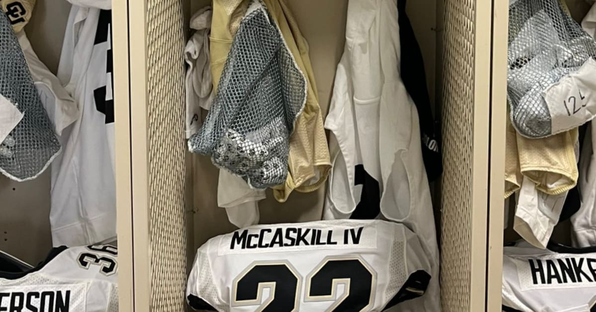 No. 19 Colorado going with "business attire" uniforms against No. 10 ...