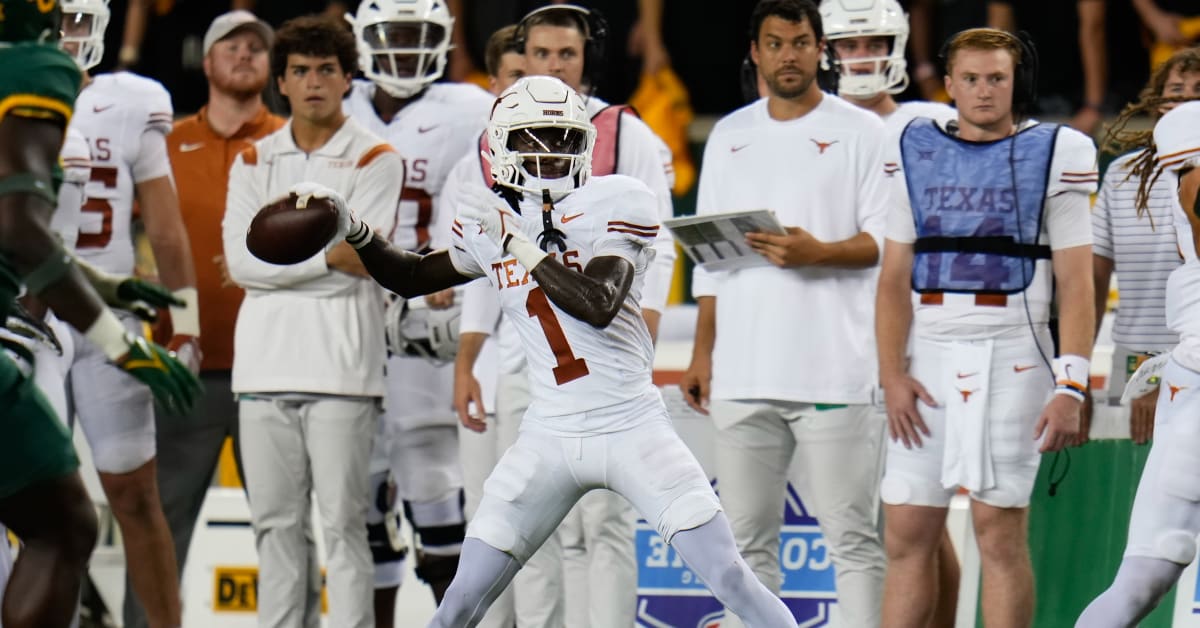 WATCH: Texas Longhorns QB Quinn Ewers Dimes Xavier Worthy on TD vs ...