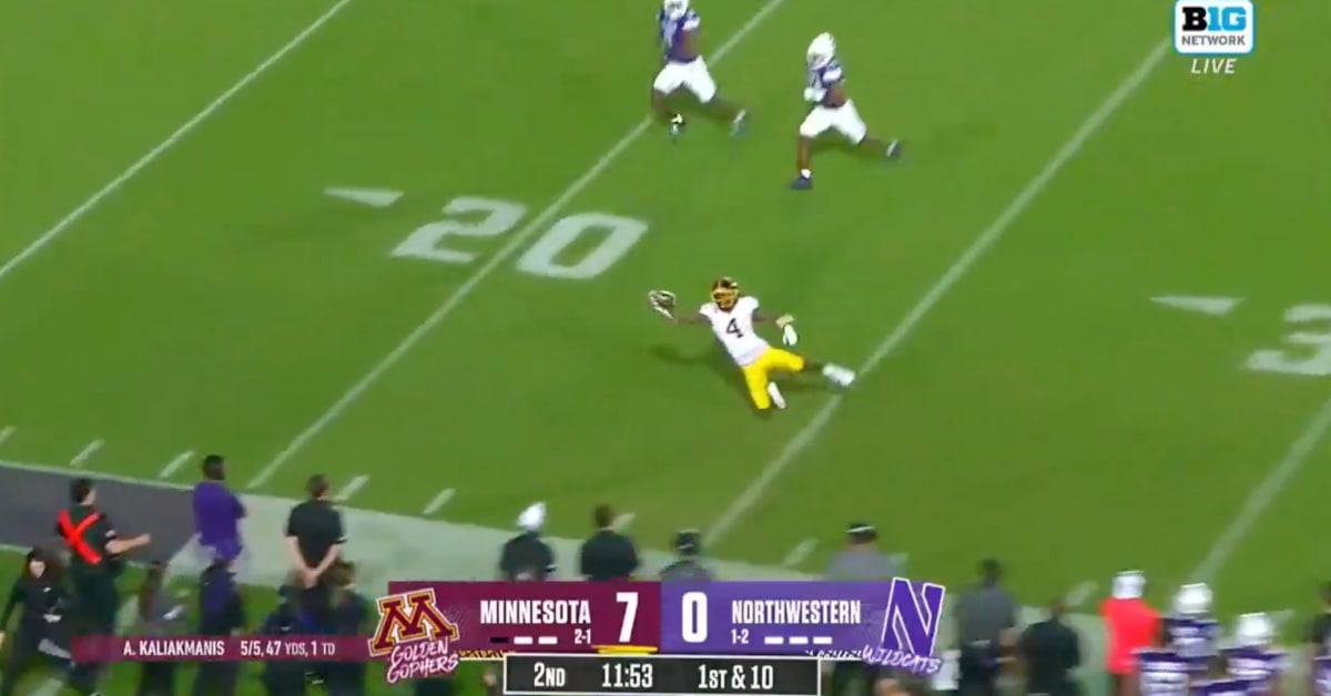 Watch: Gophers' Corey Crooms makes incredible one-handed catch - Sports ...