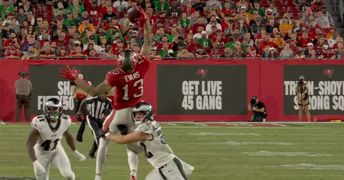 Mike Evans's Sensational One-Handed Catch Left NFL Fans in Awe - Sports ...