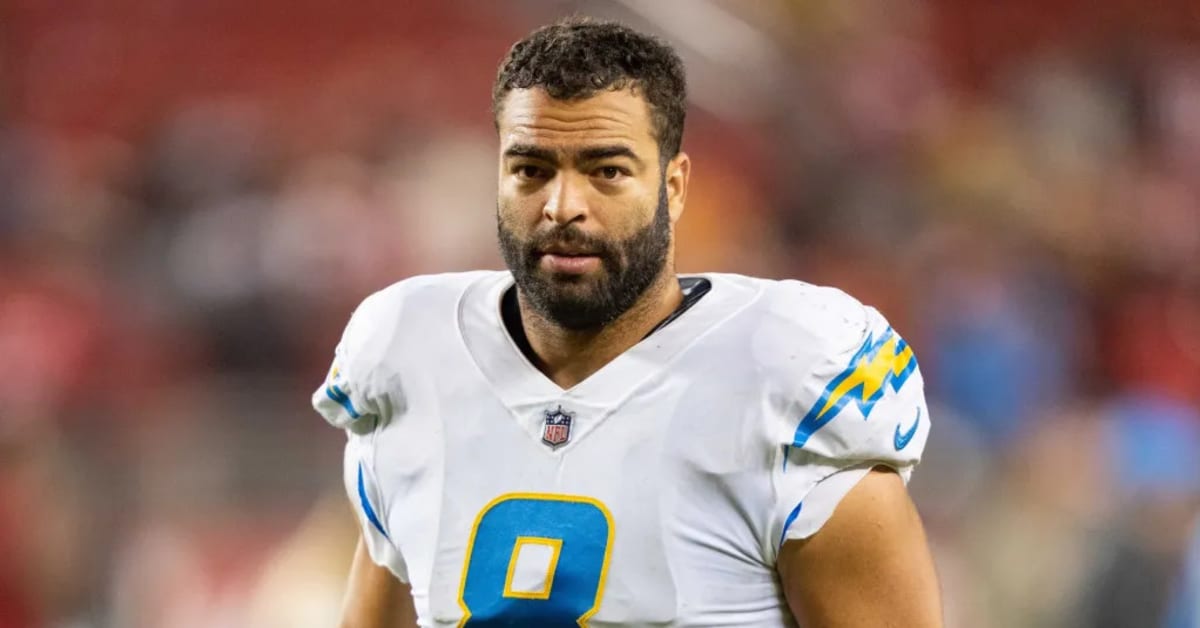 Baltimore BREAKING: Ravens Sign Free Agent Kyle Van Noy to 53-Man ...
