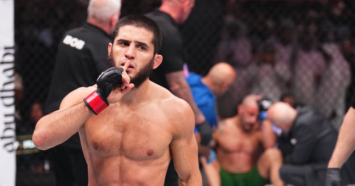 Islam Makhachev Finishes Alexander Volkanovski at UFC 294 - Sports ...
