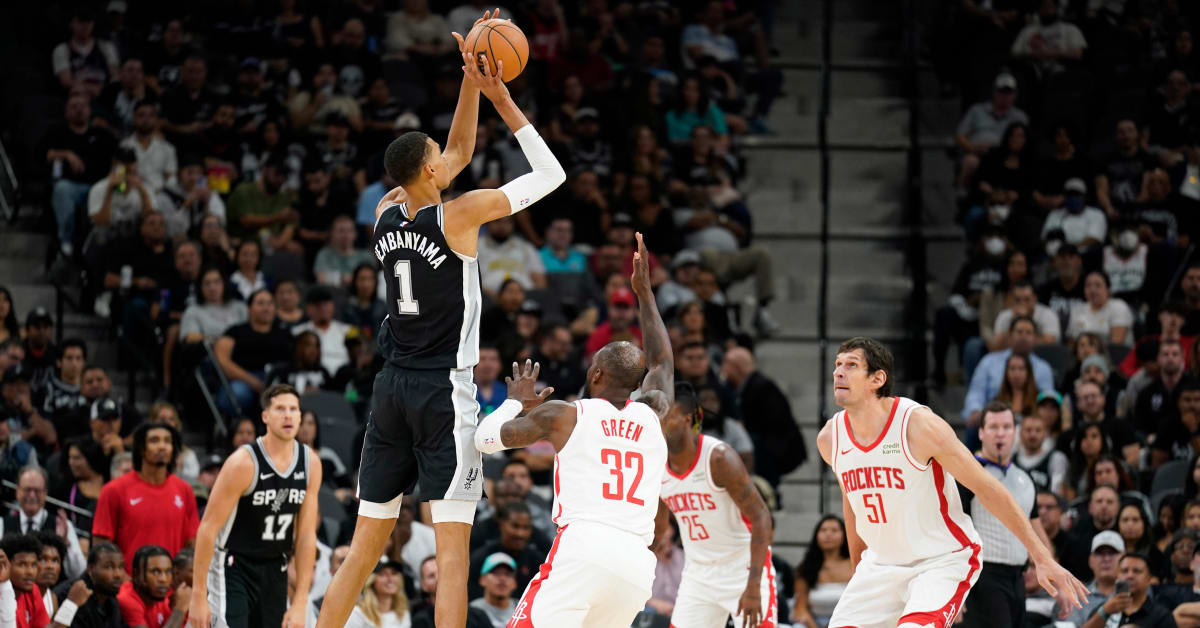Victor Wembanyama Shows Out in Spurs’ Dramatic Overtime Win Over Rockets - Sports Illustrated