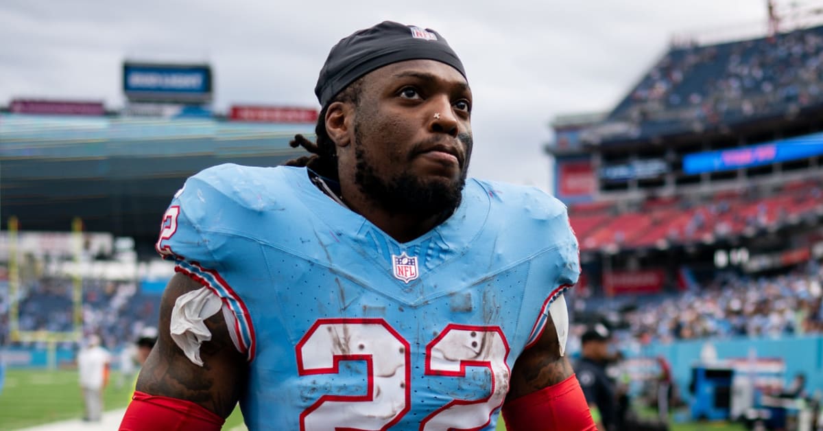 As Derrick Henry Trade Rumors Pick Up, RB Remains ‘Happy’ With Titans ...
