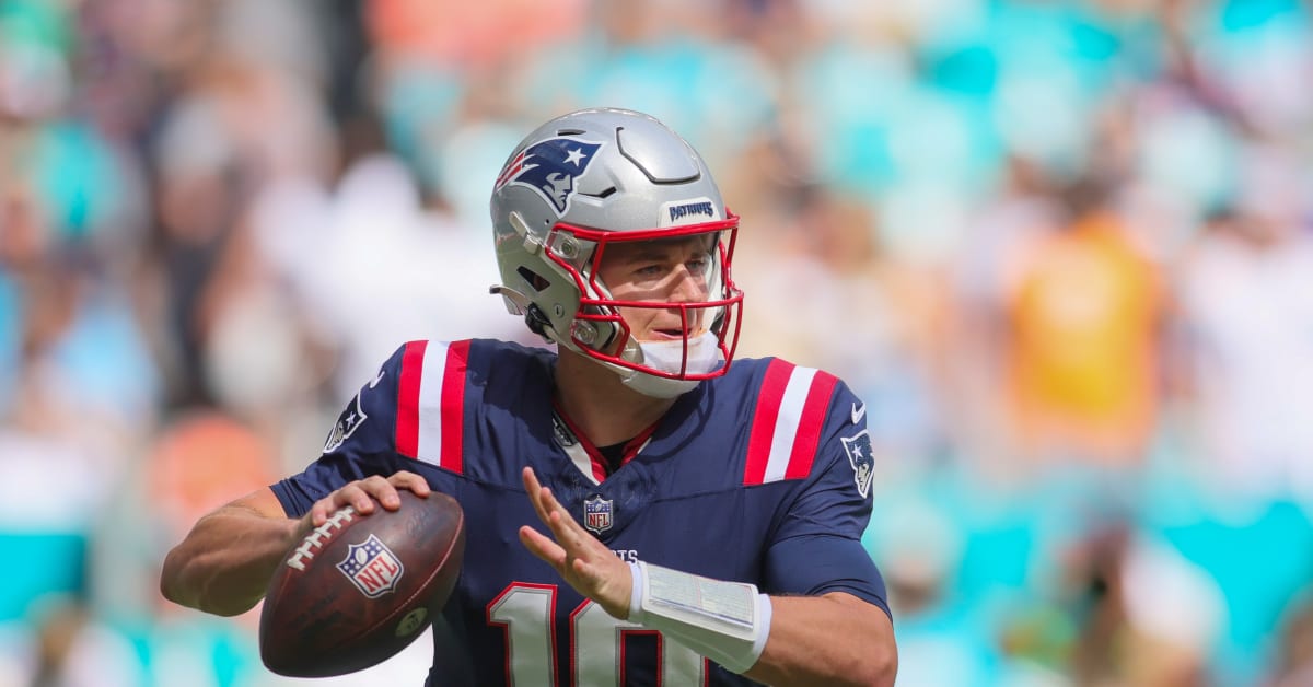 Report: Mac Jones Traded to Jacksonville Jaguars - Sports Illustrated ...