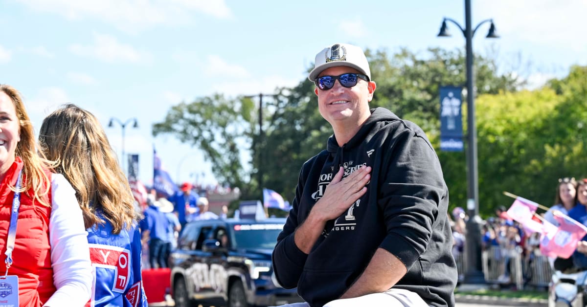 Texas Rangers Remain in Contact with Team's Current Free Agents ...