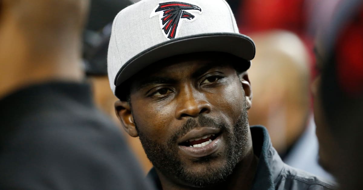 Michael Vick Announced As Madden 24 Season 3 Cover Athlete - Sports ...