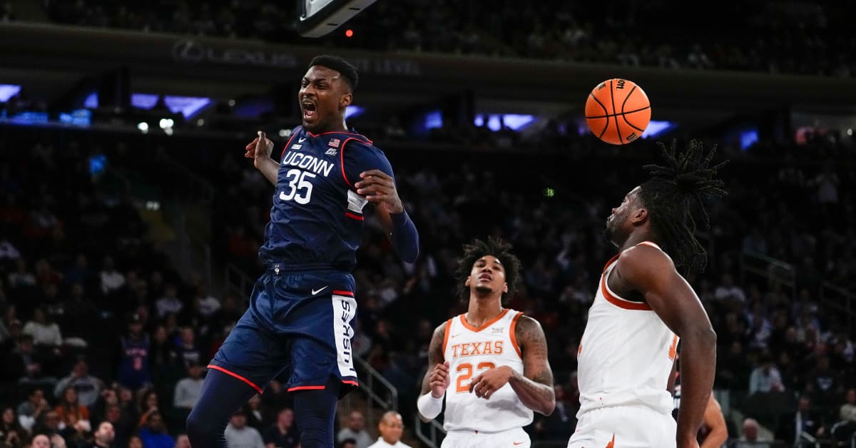 UConn Flexes Dominance in Early Stages of Title Defense - Sports ...