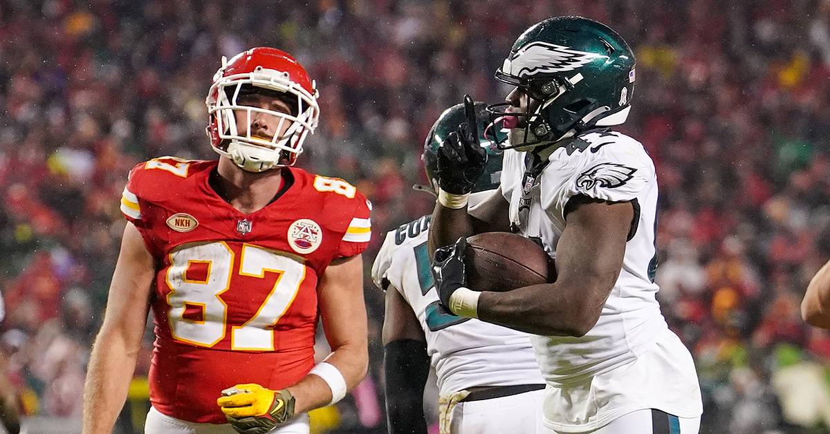 Eagles Cleverly Troll Taylor Swift and Travis Kelce After Beating ...
