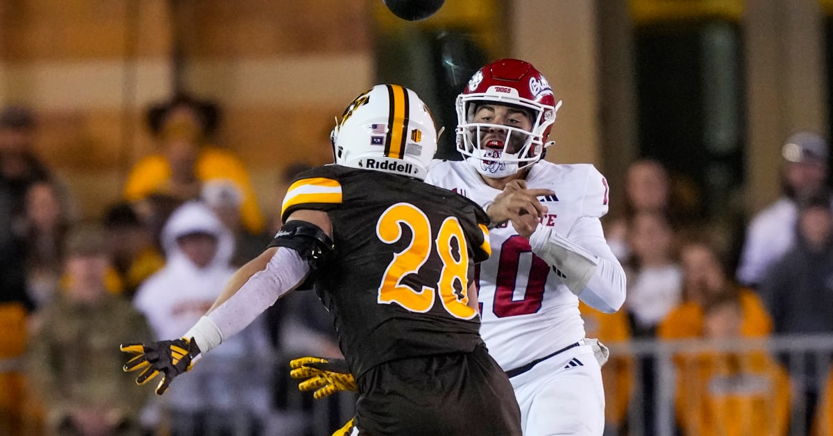 Quarterback Logan Fife leaving Gophers less than a month after ...