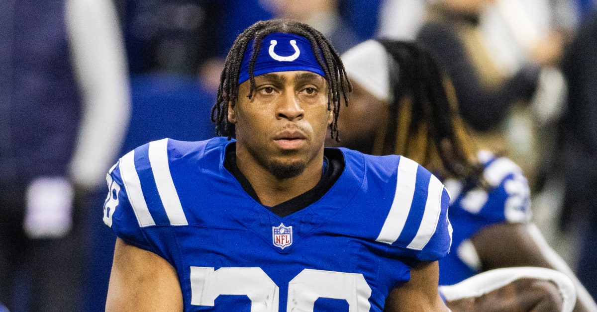 Jonathan Taylor Had Such a Classy Message About Not Being on Field for ...