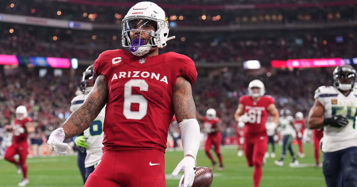 Cameras Captured James Conner Sharing Uplifting Moment With Fellow ...