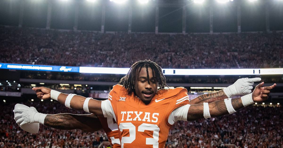 Texas Longhorns DB Jahdae Barron Returning for 2024 Season, Reveals New ...
