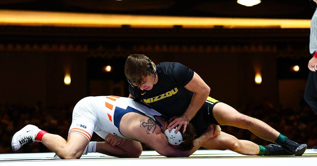 No. 2 Mizzou Wrestling Marches Through No. 20 West Virginia - MizzouCentral