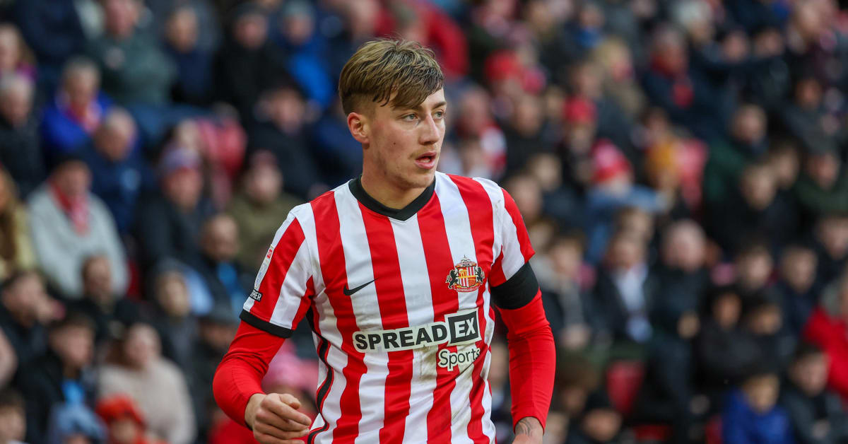 Jack Clarke 'learning but enjoying' new role to help solve Sunderland ...